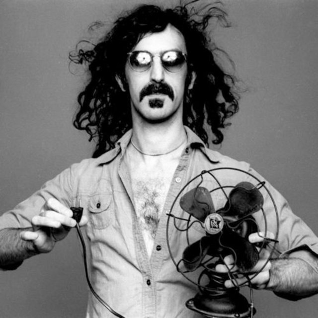 „CHRIS BERG UND DIE UNVERBRAUCHTEN“ SPIELEN FRANK ZAPPA * Konzert ...