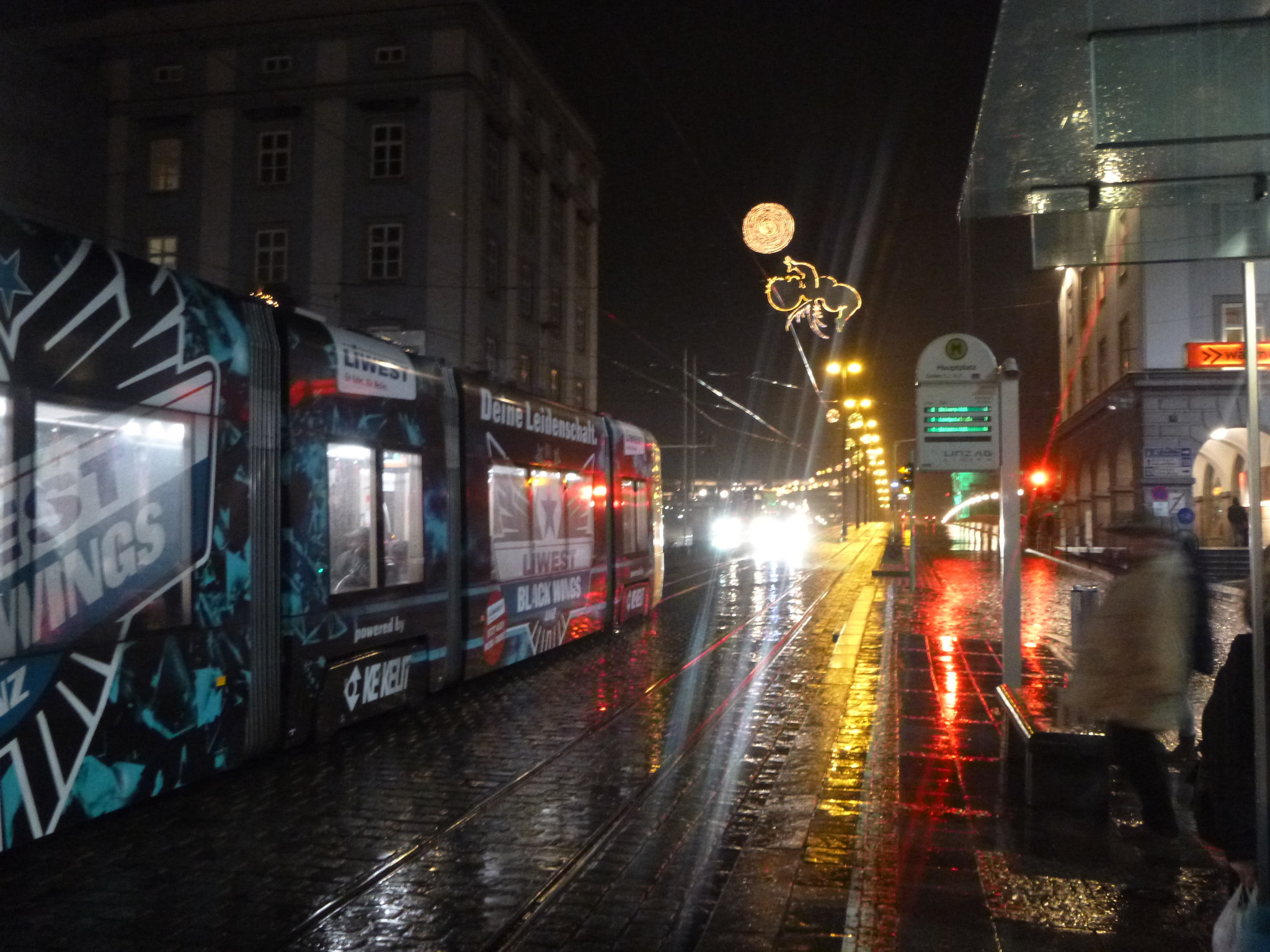 Linz erwacht zum weihnachtlichen Nachtleben - Waidhofen/Thaya