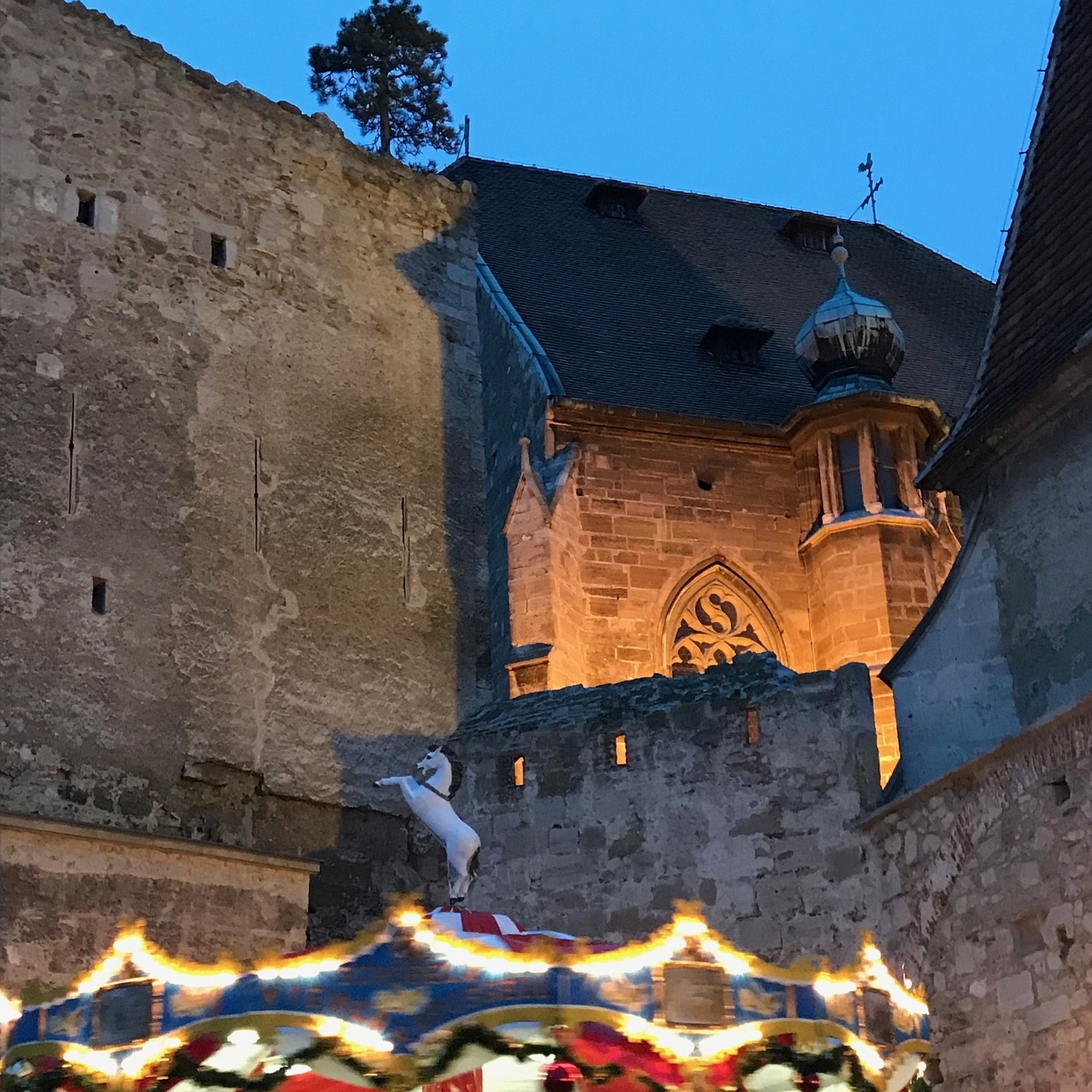 Schön ist so ein Ringelspiel - Mödling
