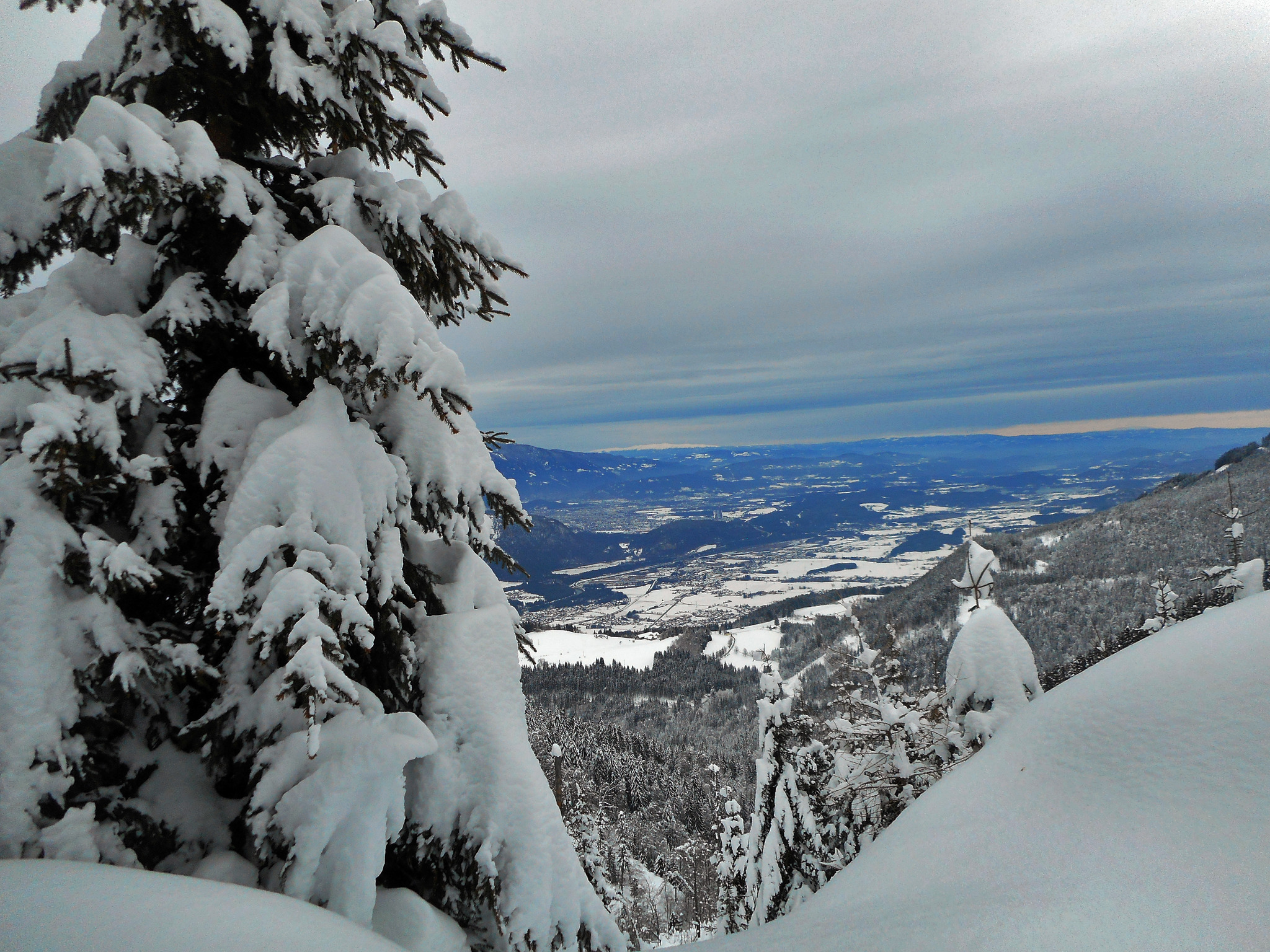 Krainberg - Wurzenpass- Skitour zum Dreiländereck - Villach Land