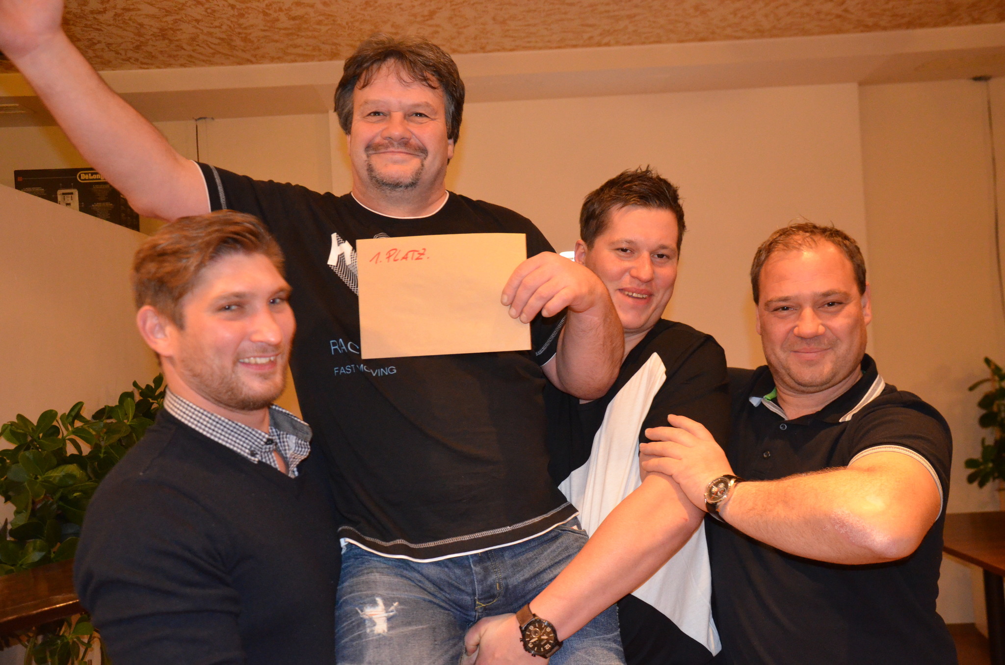 Dietmar Rucker gewinnt Preisschnapsen des FC PREDING - Deutschlandsberg