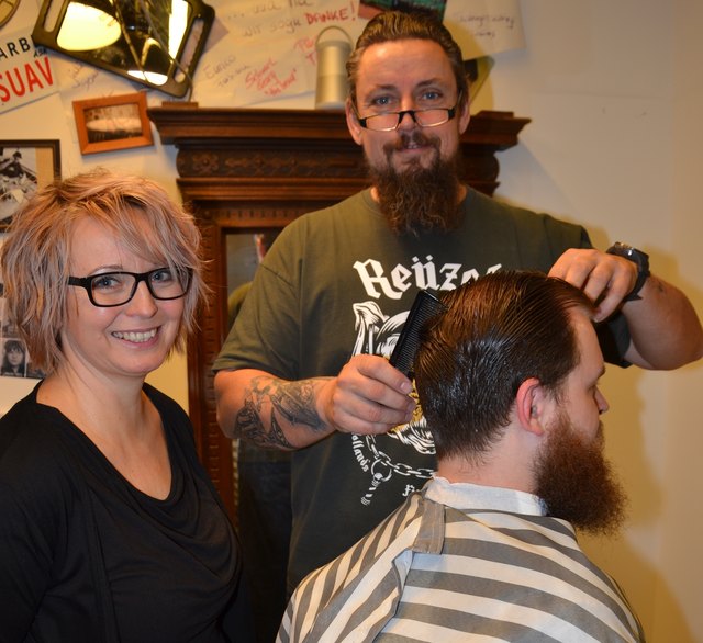 Sanfte Wellen und weiche Farben prägen die Frisuren 2018 - Perg