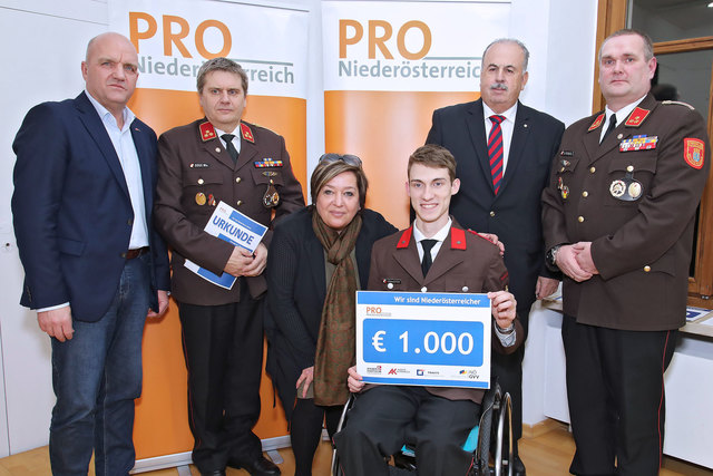 Ehrenamtpreis für Robert Wastell und FF Deutsch-Wagram - Gänserndorf