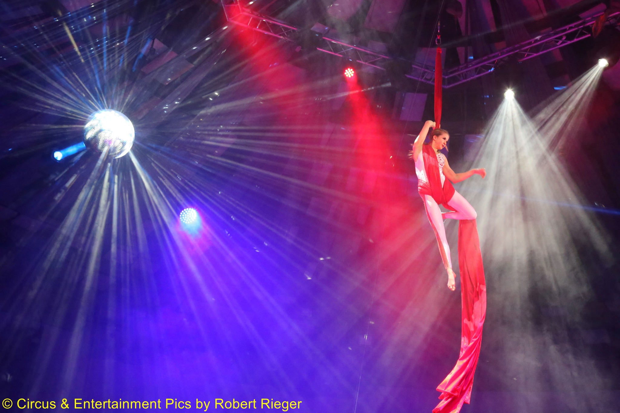 6. TEIL von 8 - SHOW - BUDAPEST CIRCUS FESTIVAL 14.1.2018 - Baden