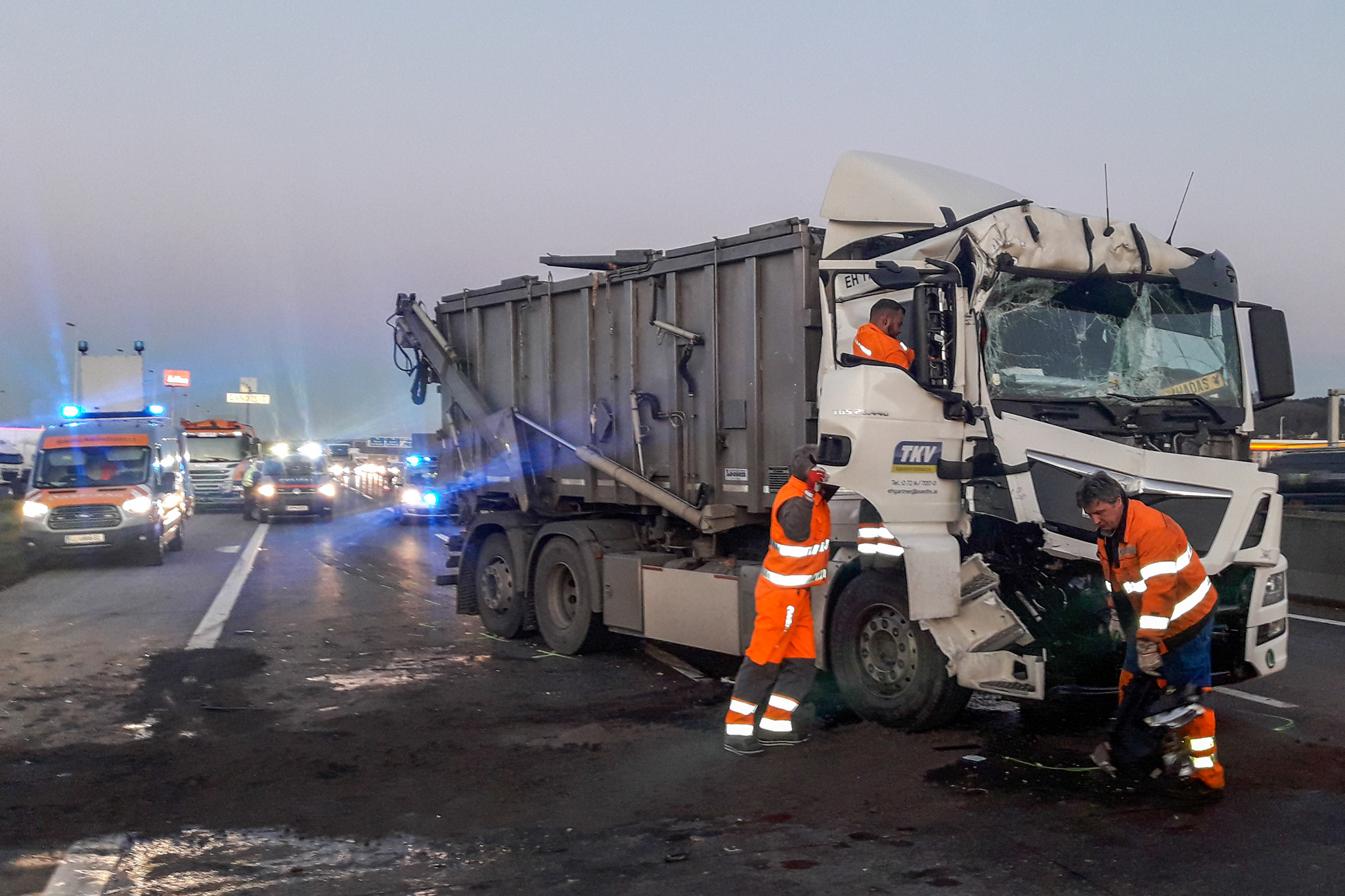 Ansfelden: Elf Kilometer Stau nach Unfall auf der A1﻿ - Linz-Land