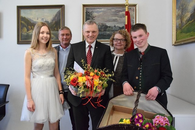 Blumige Grüße vom Valentinstag-Pärchen - Salzburg-Stadt
