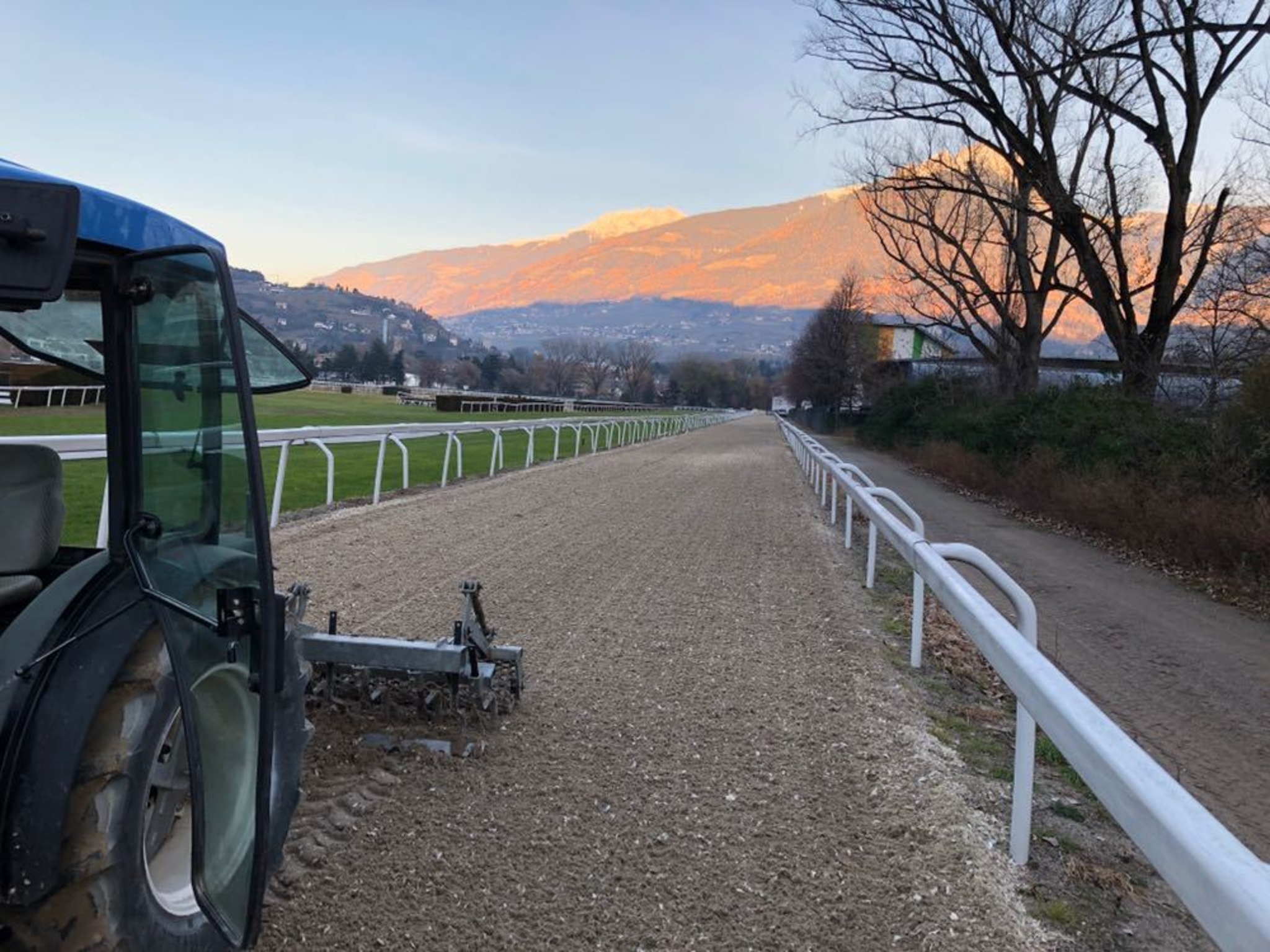 Esternberger Sand für die Pferderennbahn in Meran - Schärding