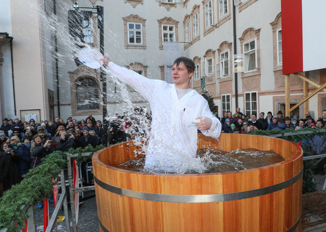 Metzgersprung zum Abschluss der Lehrzeit - Salzburg-Stadt