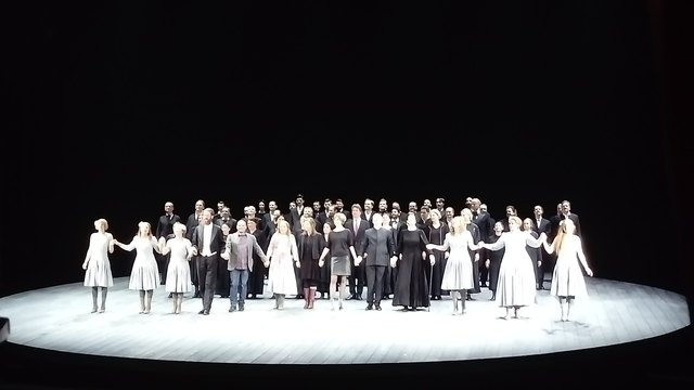 Manuela Uhl, eine wunderbare Ariane, in "Ariane et Barbe-Bleue" von ...