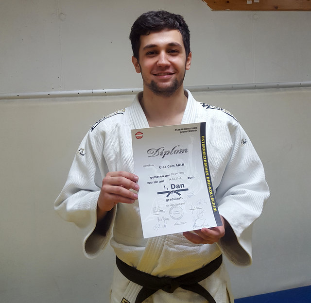 Schwarzer Gürtel für Völser Judoka - Westliches Mittelgebirge