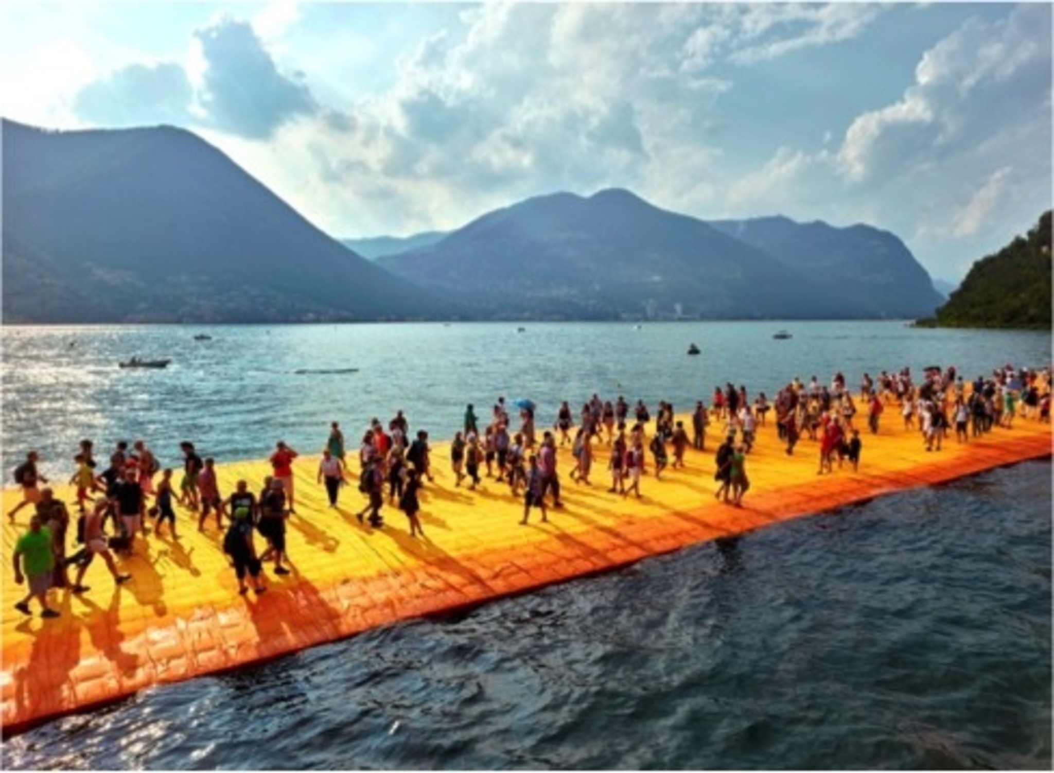 Christo & Jeanne-Claude: THE FLOATING PIERS, Limitierte Fotografien von ...