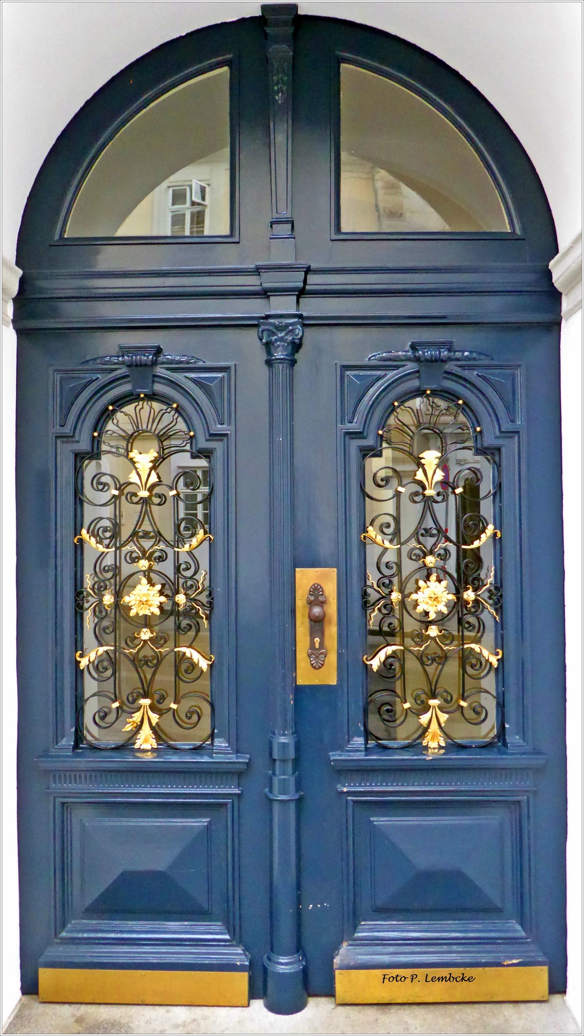 Ein Haustor in der Josefstadt - Josefstadt