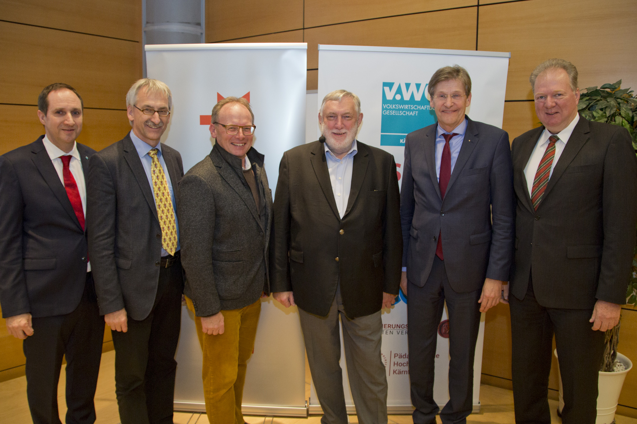 Vollbesetzter Saal beim Vortrag von Franz Fischler - Klagenfurt