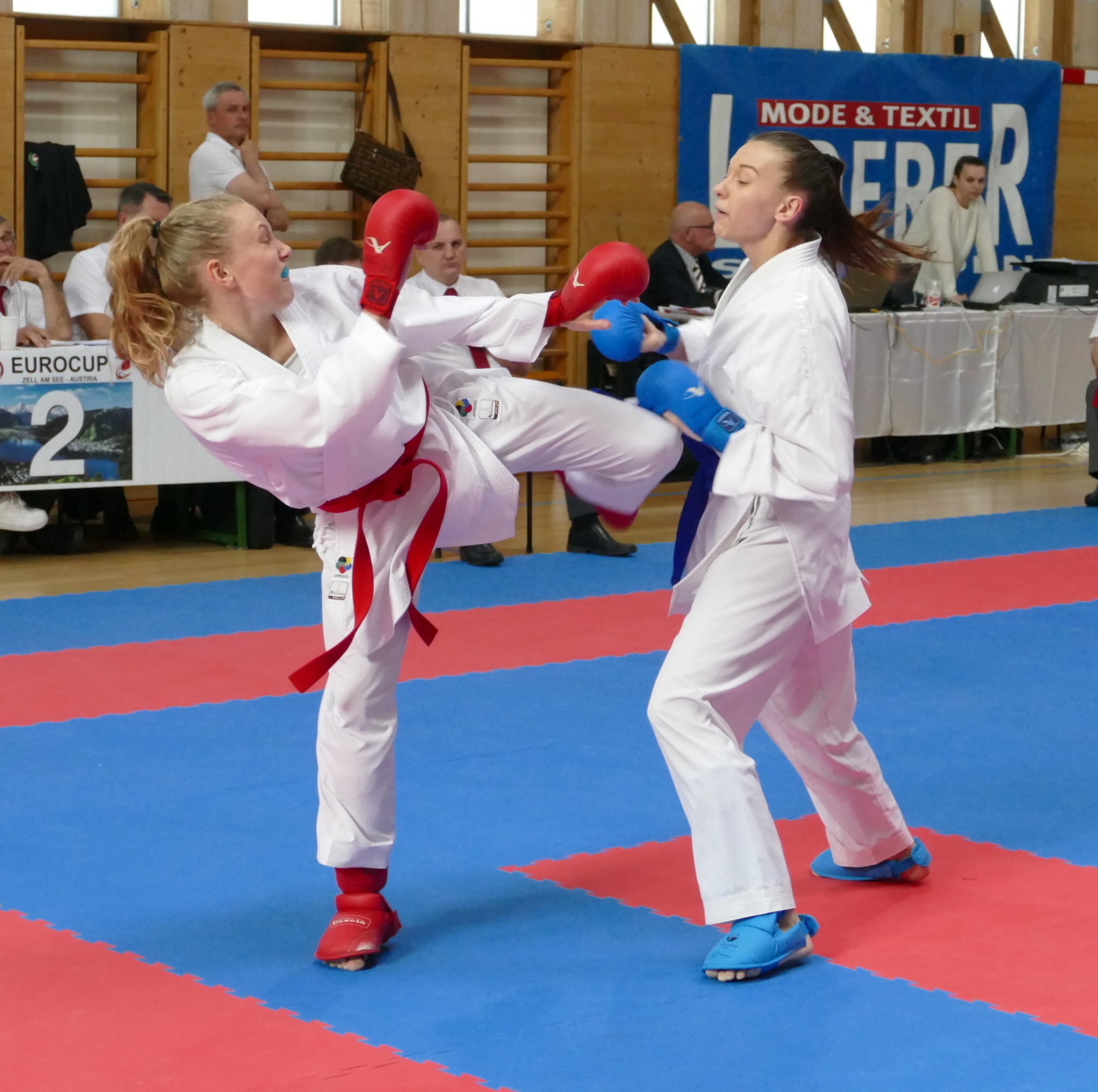 Karate: Doppel-Gold für Lara Hinterseer - Pinzgau