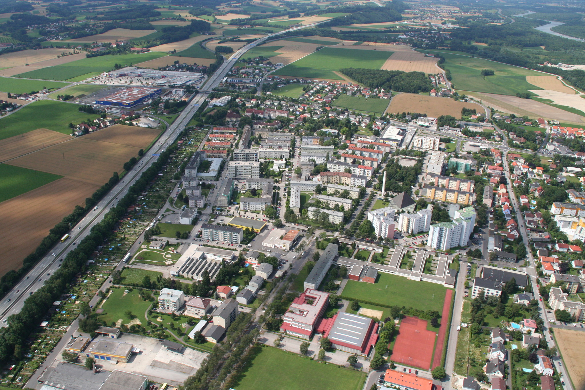 Stadt Ansfelden baut auf die Zukunft - Linz-Land