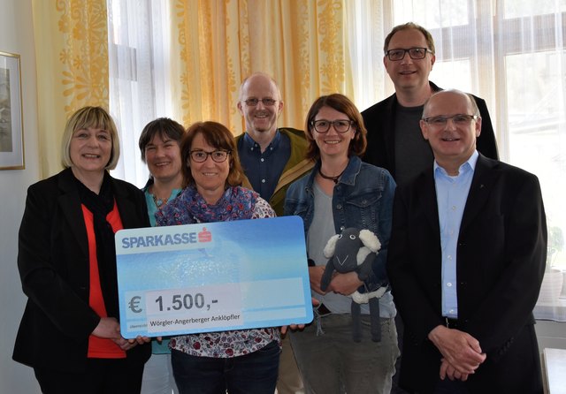 Spendenübergabe an Caritas und Stadtpfarre Wörgl - Kufstein