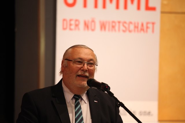 WKNÖ bat die Top-Lehrlinge vor den Vorhang - Neunkirchen