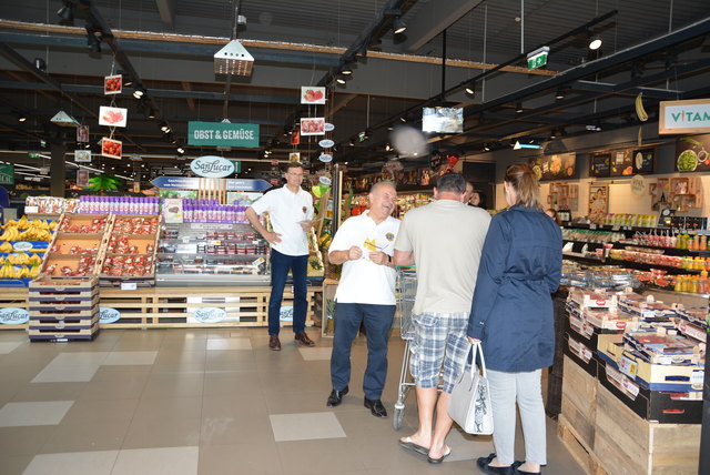 Lions sammeln im Supermarkt Mistelbach - Mistelbach