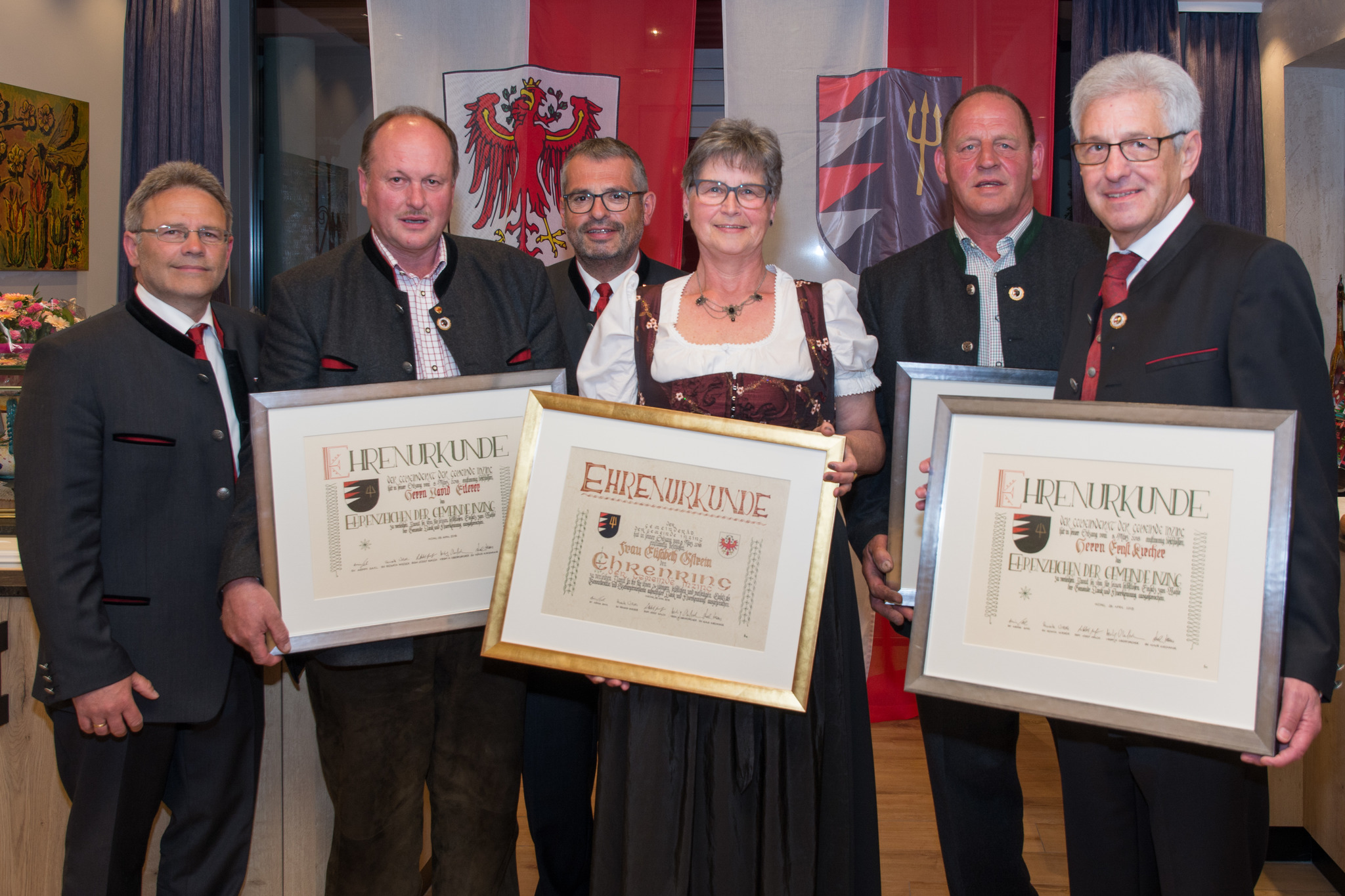 Neue Ehrenring- und Ehrenzeichenträger in der Gemeinde Inzing - Telfs