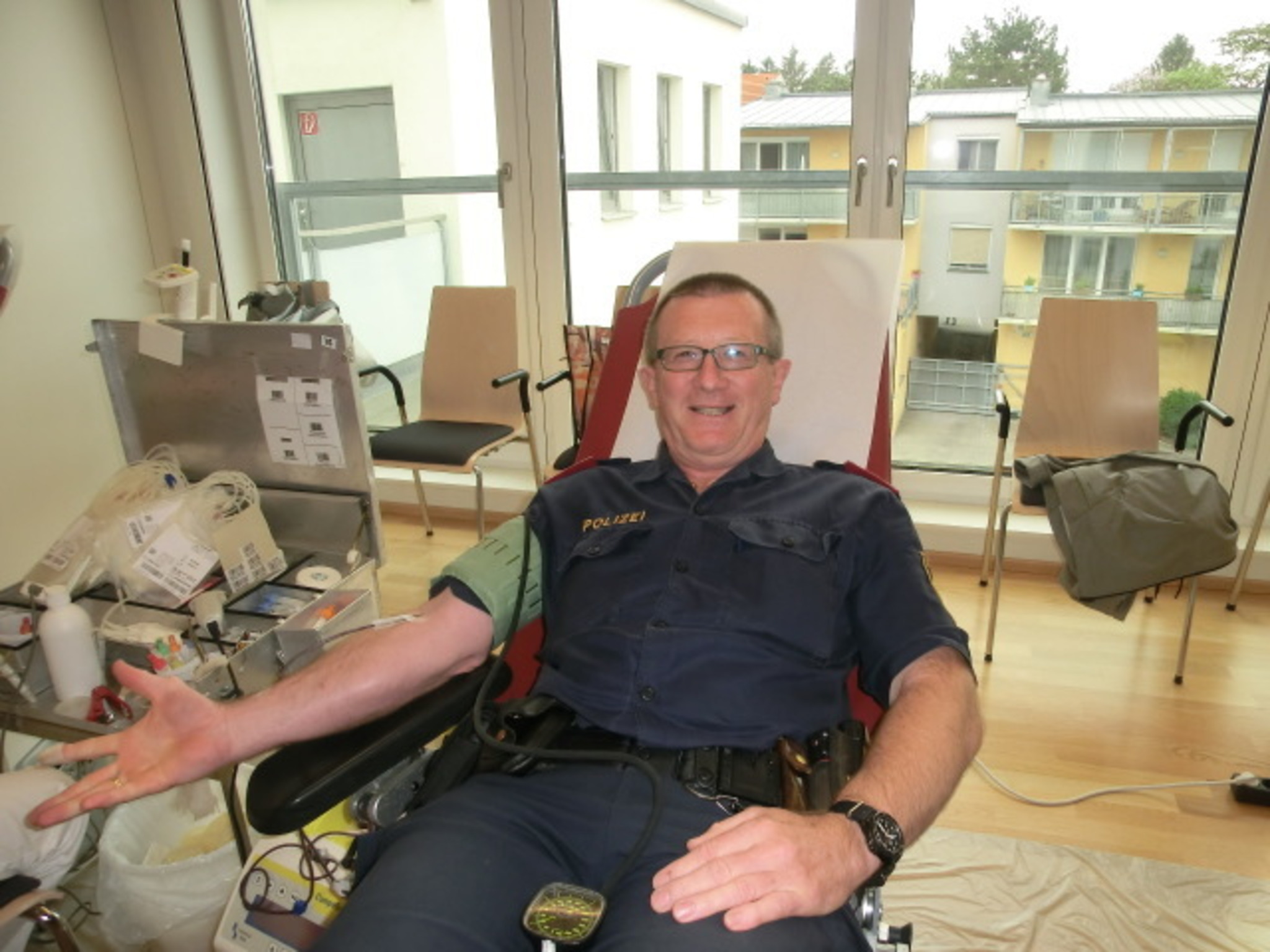 Polizisten als fleißige Blutspender - Korneuburg