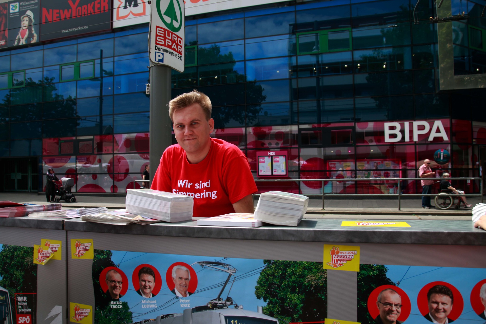 Buntes Treiben beim 59. Simmeringer Strassenfest - Innere Stadt