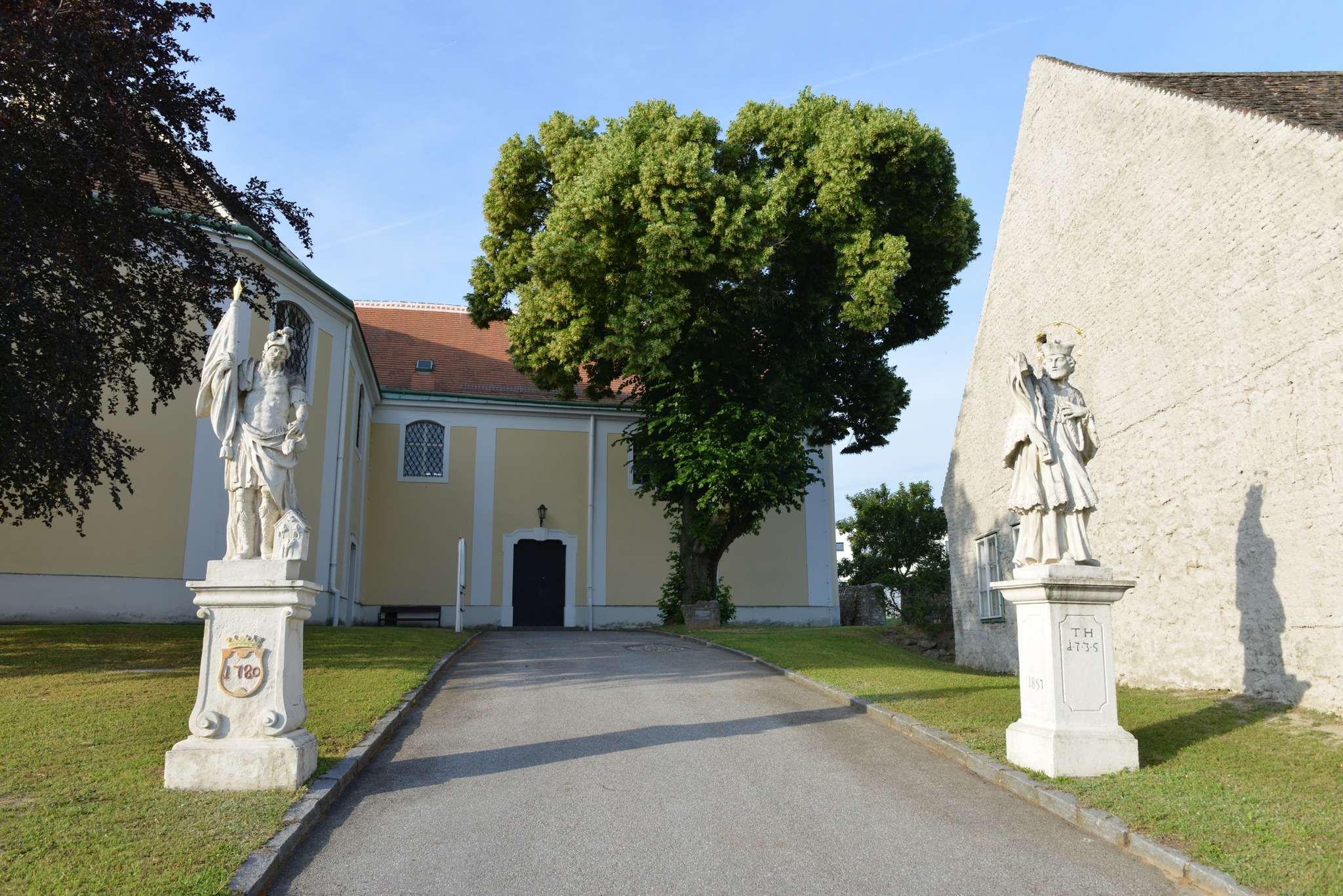 Zwei Heiligen im Wolfsthal - Bruck an der Leitha