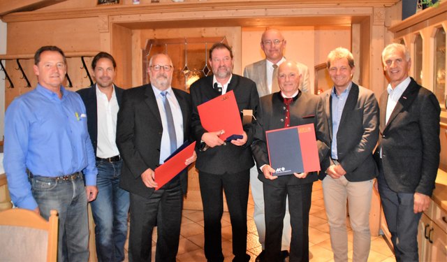 Zementwerk Eiberg feierte seine Mitarbeiter - Kufstein