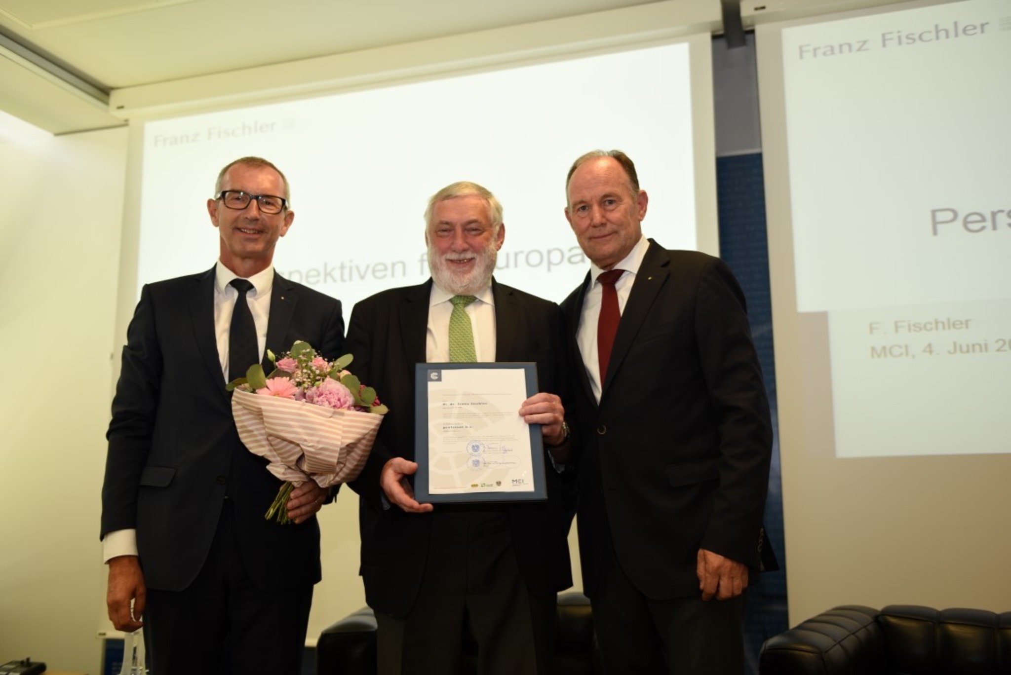 Franz Fischler mit MCI-Ehrenprofessur ausgezeichnet - Innsbruck