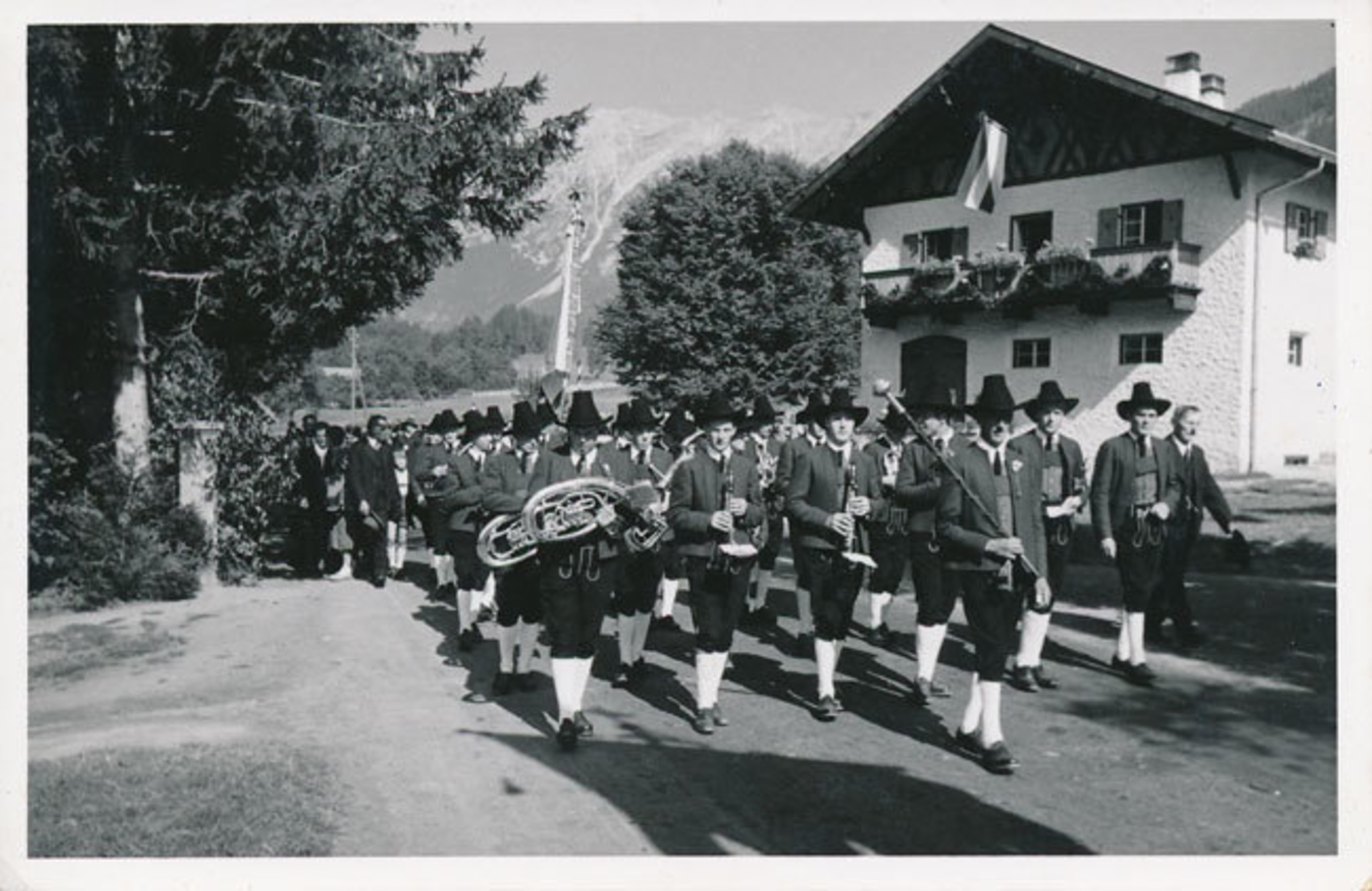 Chronistenteam nimmt in Obsteig Arbeit auf - Imst