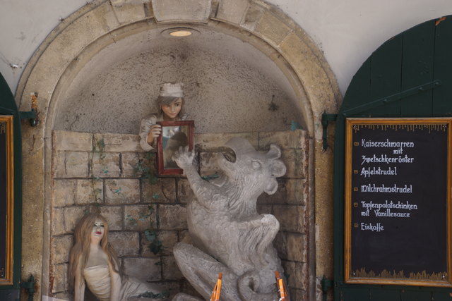 Darstellung der Sage "BASILISK" - Liesing