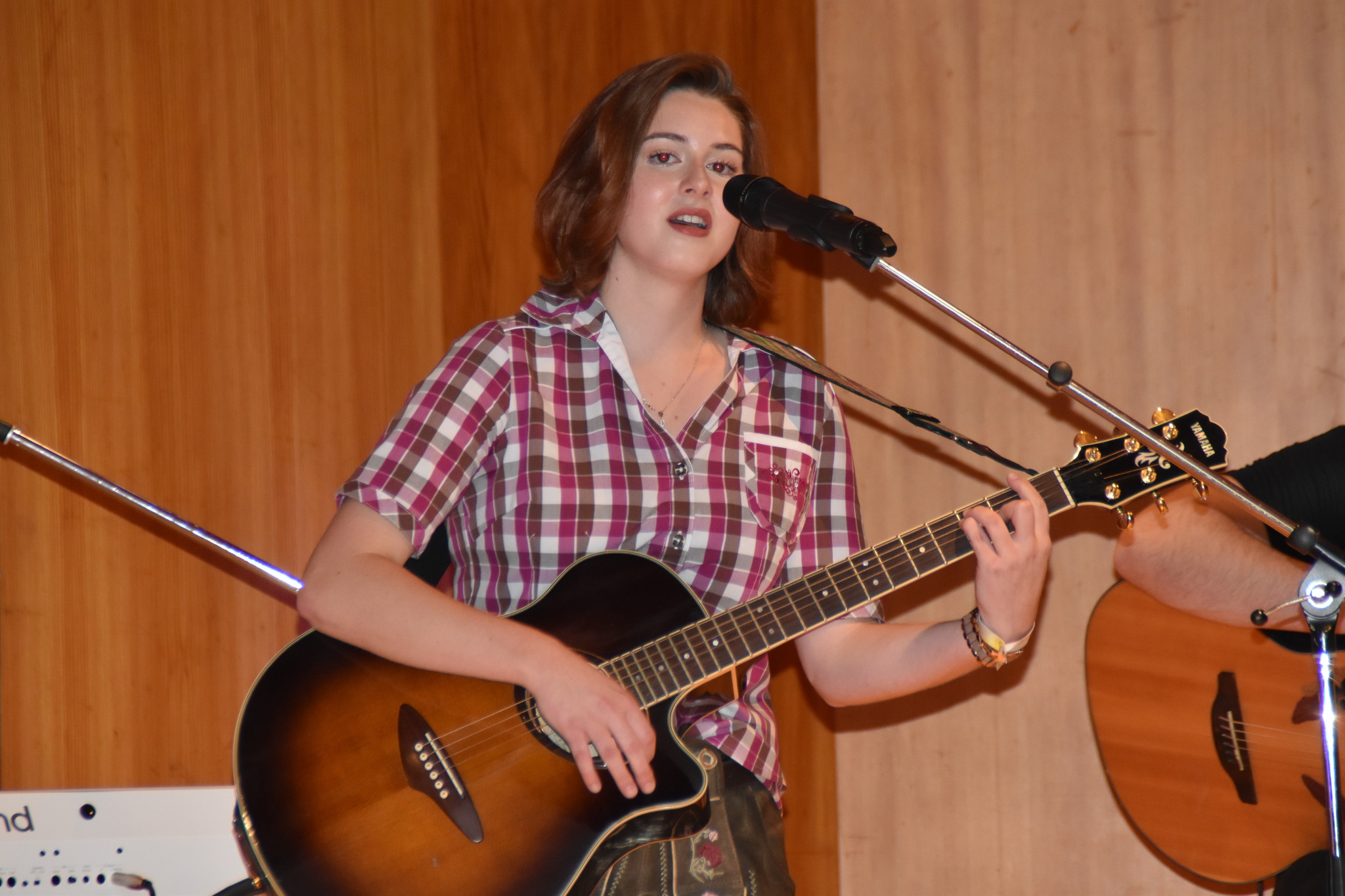 Chiara Maria präsentierte ihre erste CD in Nassereith - Imst