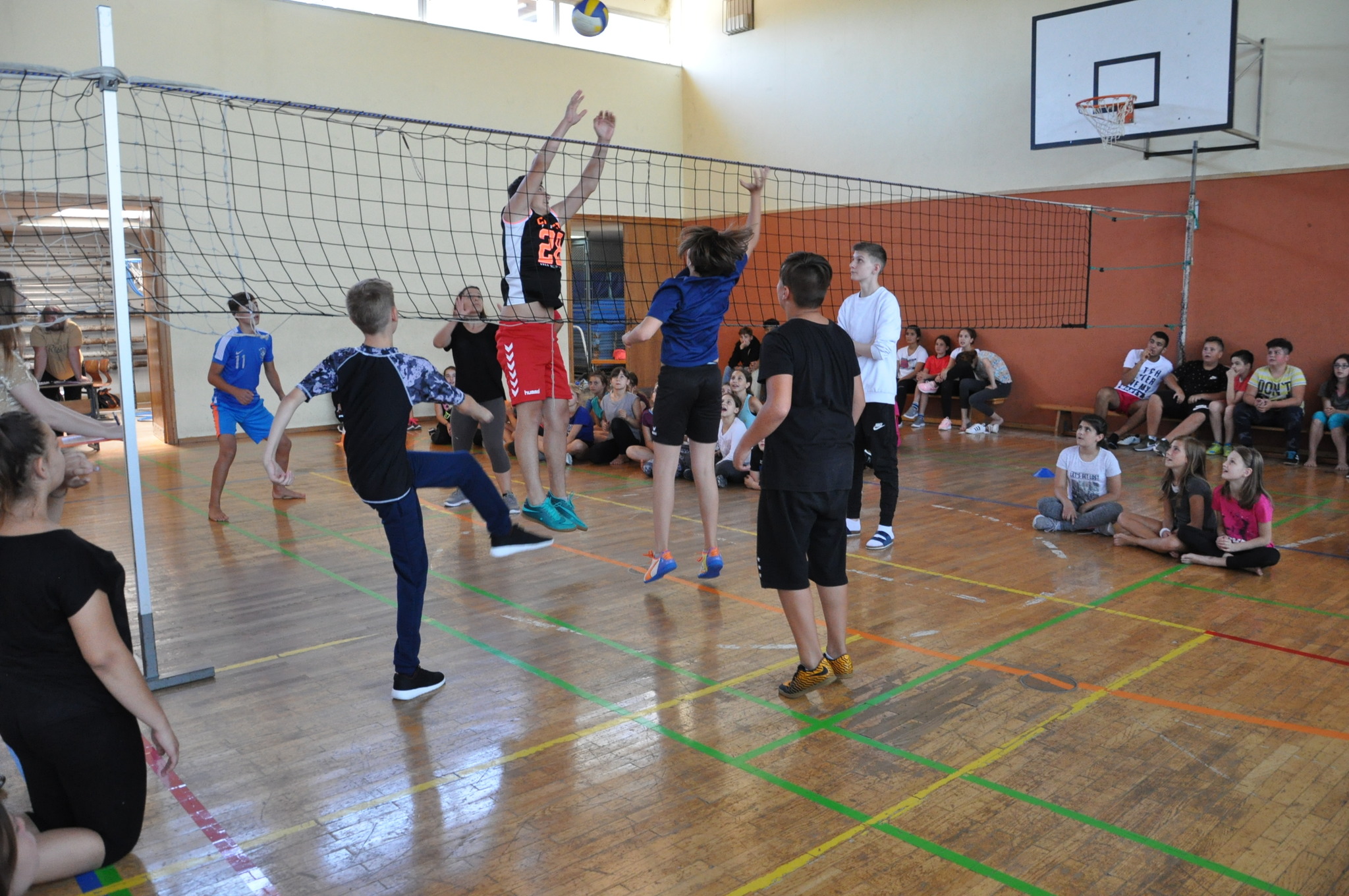 Schüler haben Freude am Sport - Enns