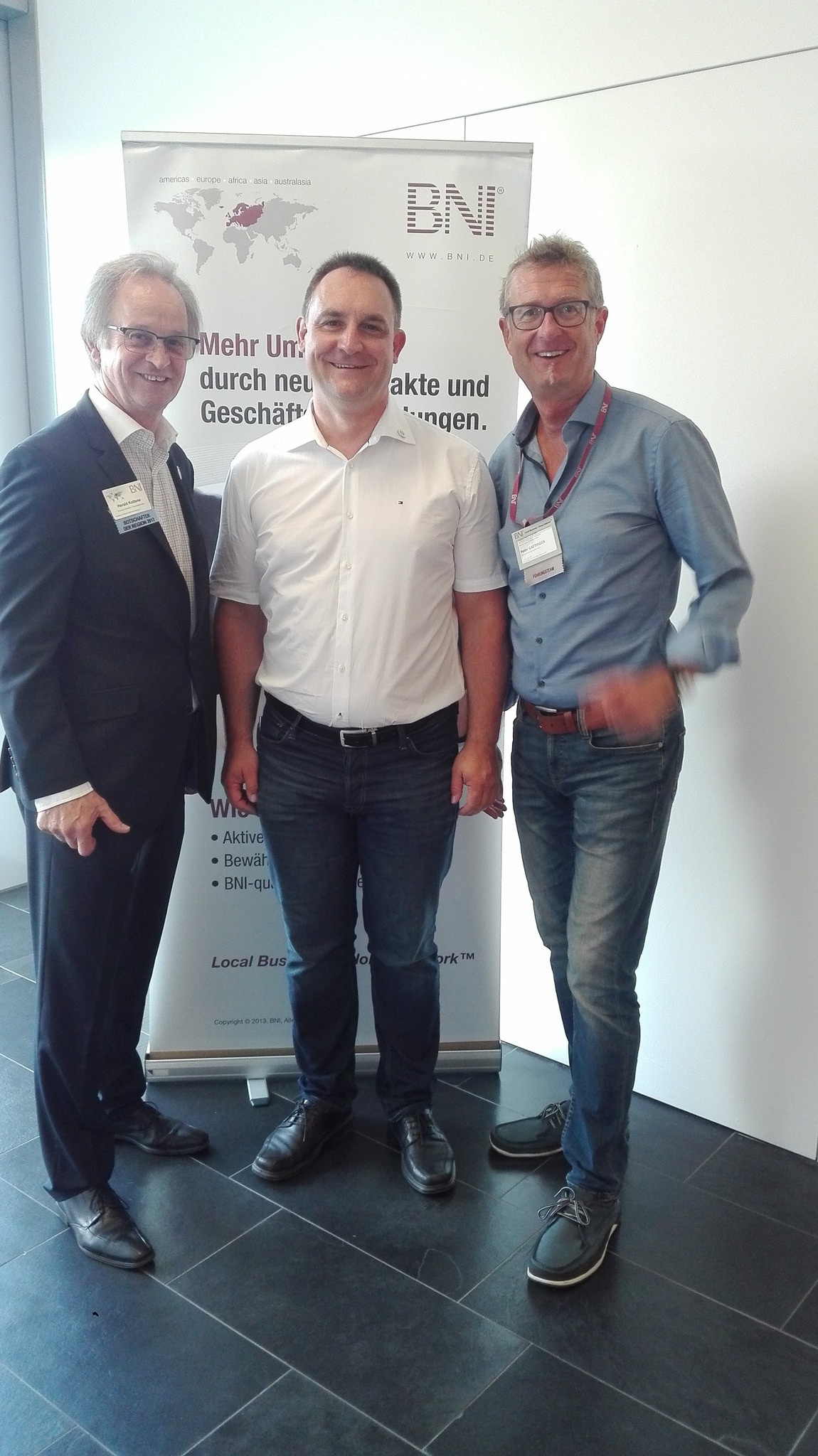 BNI-Netzwerker starten beim Perger Sparkasse Halbmarathon - Perg