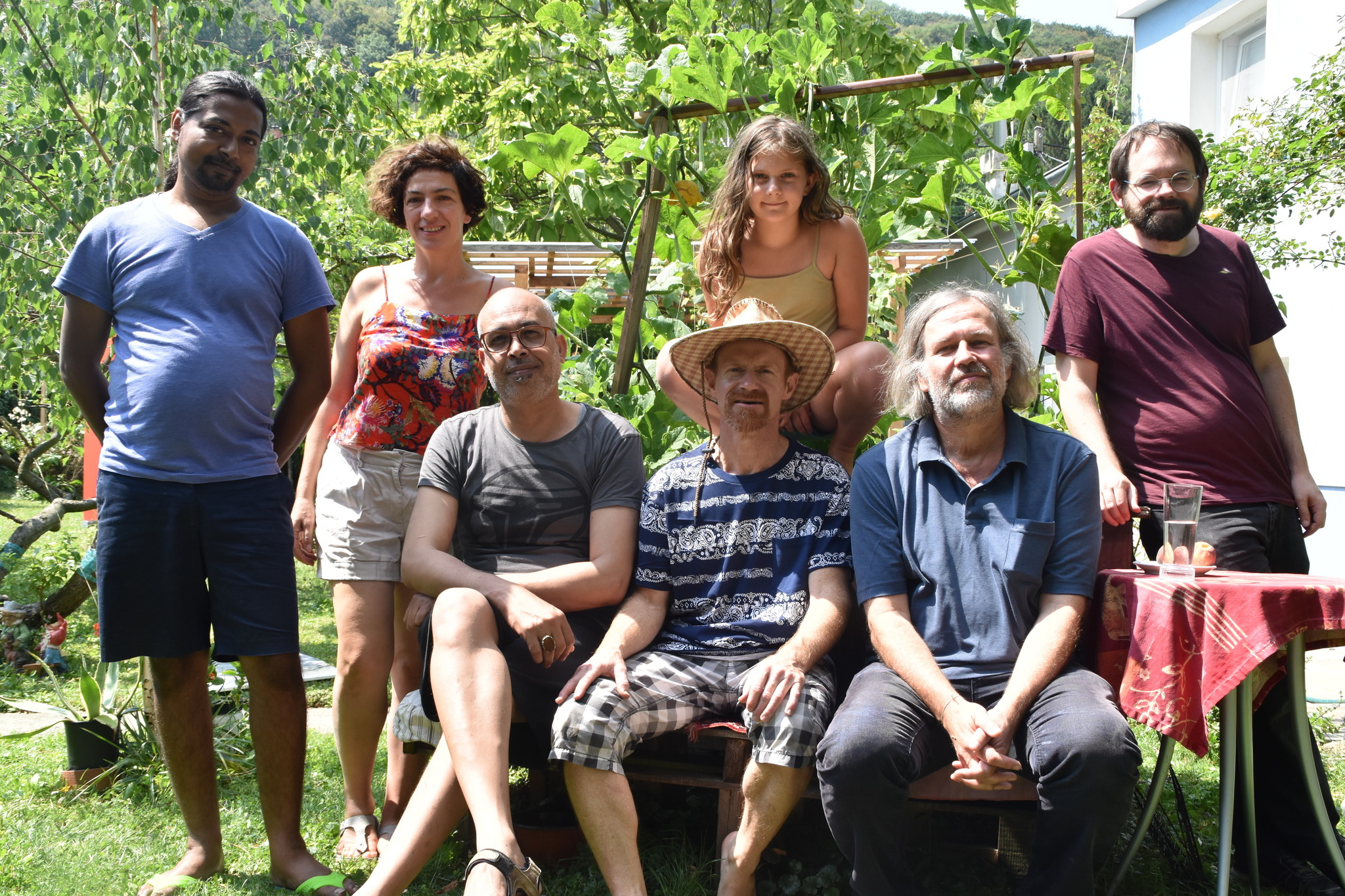 Internationale Künstler in Kritzendorf: Die Umwelt zur Kunst gemacht ...