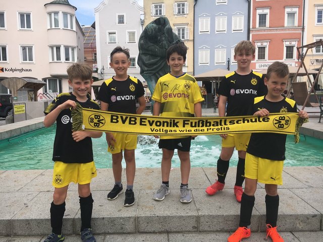 BVB Evonik Fußballschule von Borussia Dortmund in Schärding! - Schärding