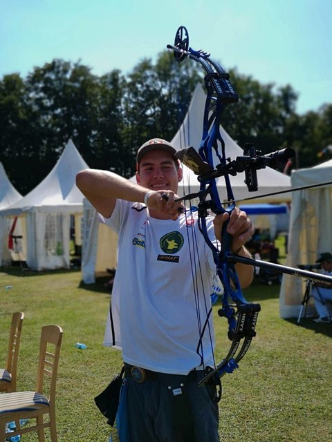 Nico Wiener erobert Staatsmeistertitel im Bogenschießen - Oberwart