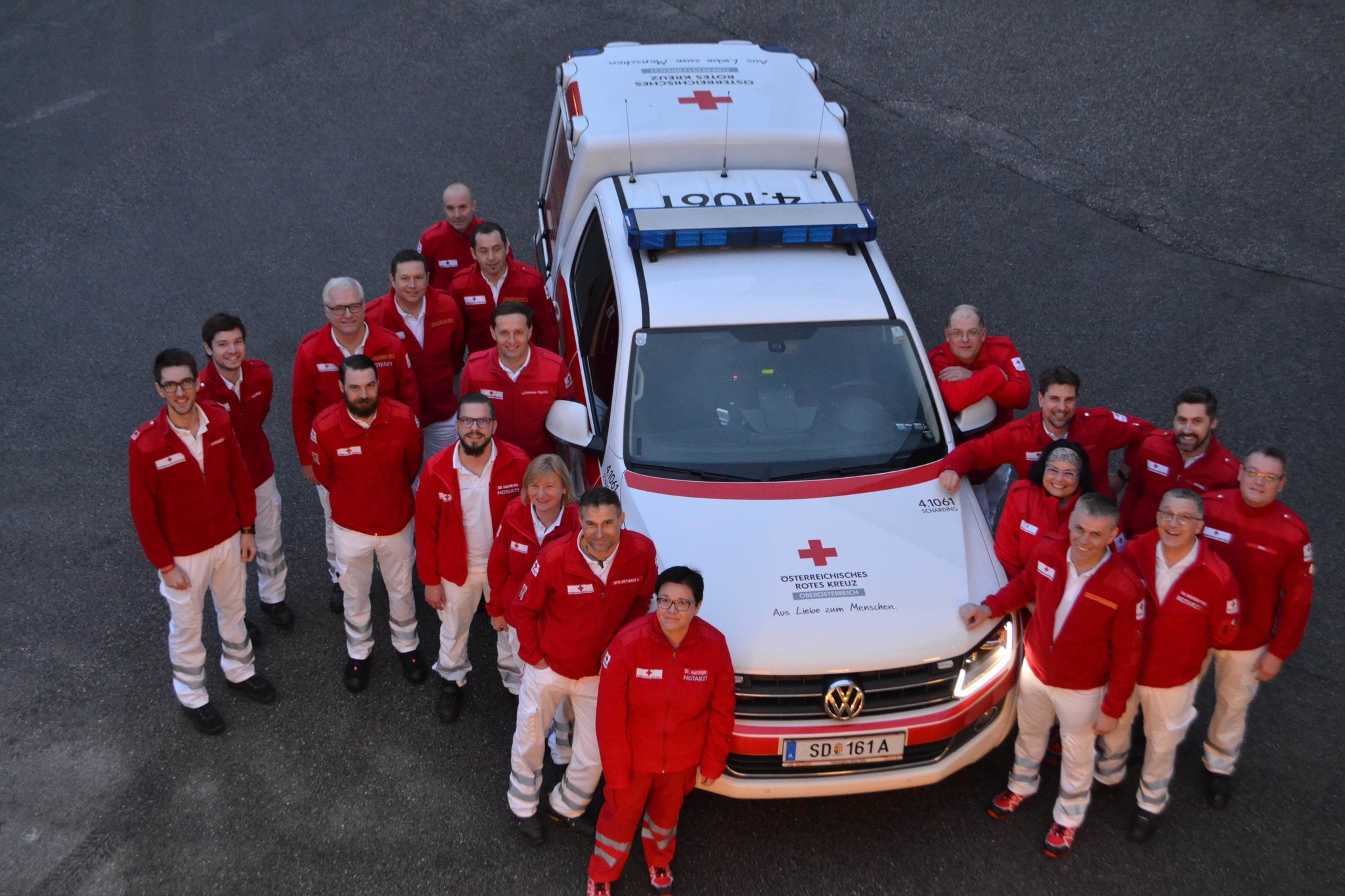 Der Notarztwagen Schärding ist seit 25 Jahren im Einsatz - Schärding