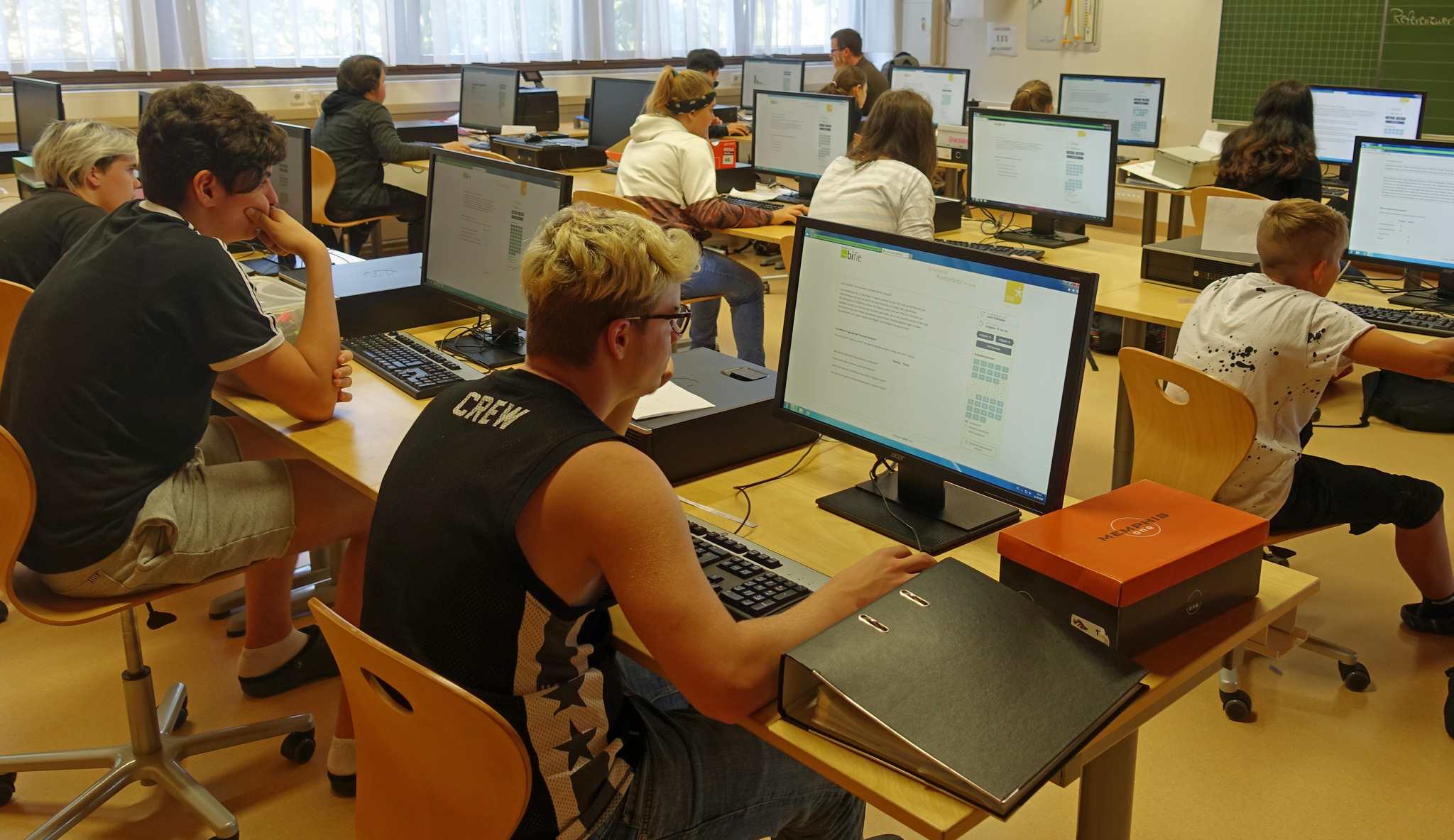 Schule für Wirtschaft und Technik: gezielte Vorbereitung auf eine ...