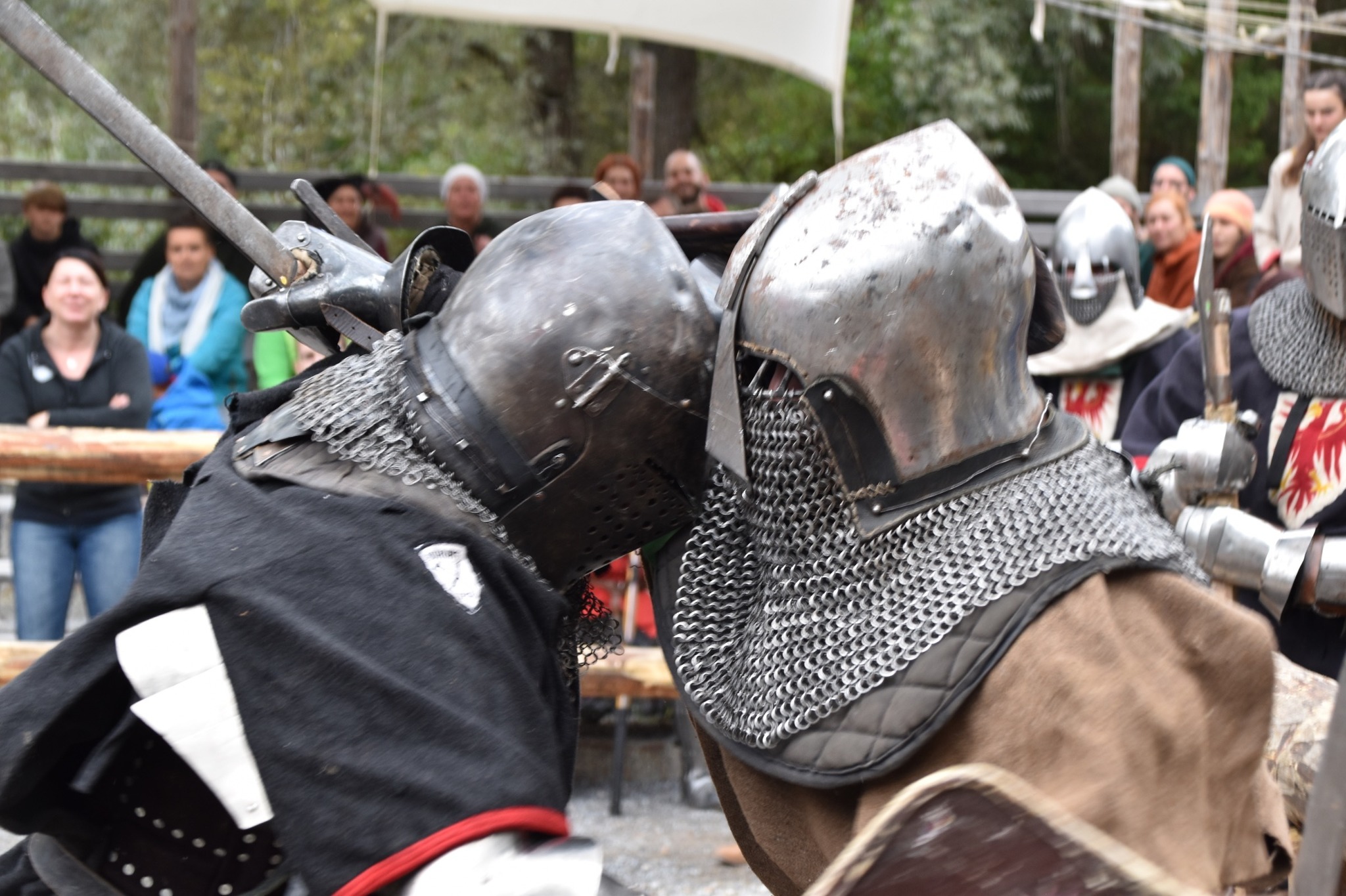 Ritterkämpfe in der Knappenwelt waren nichts für schwache Nerven (mit ...