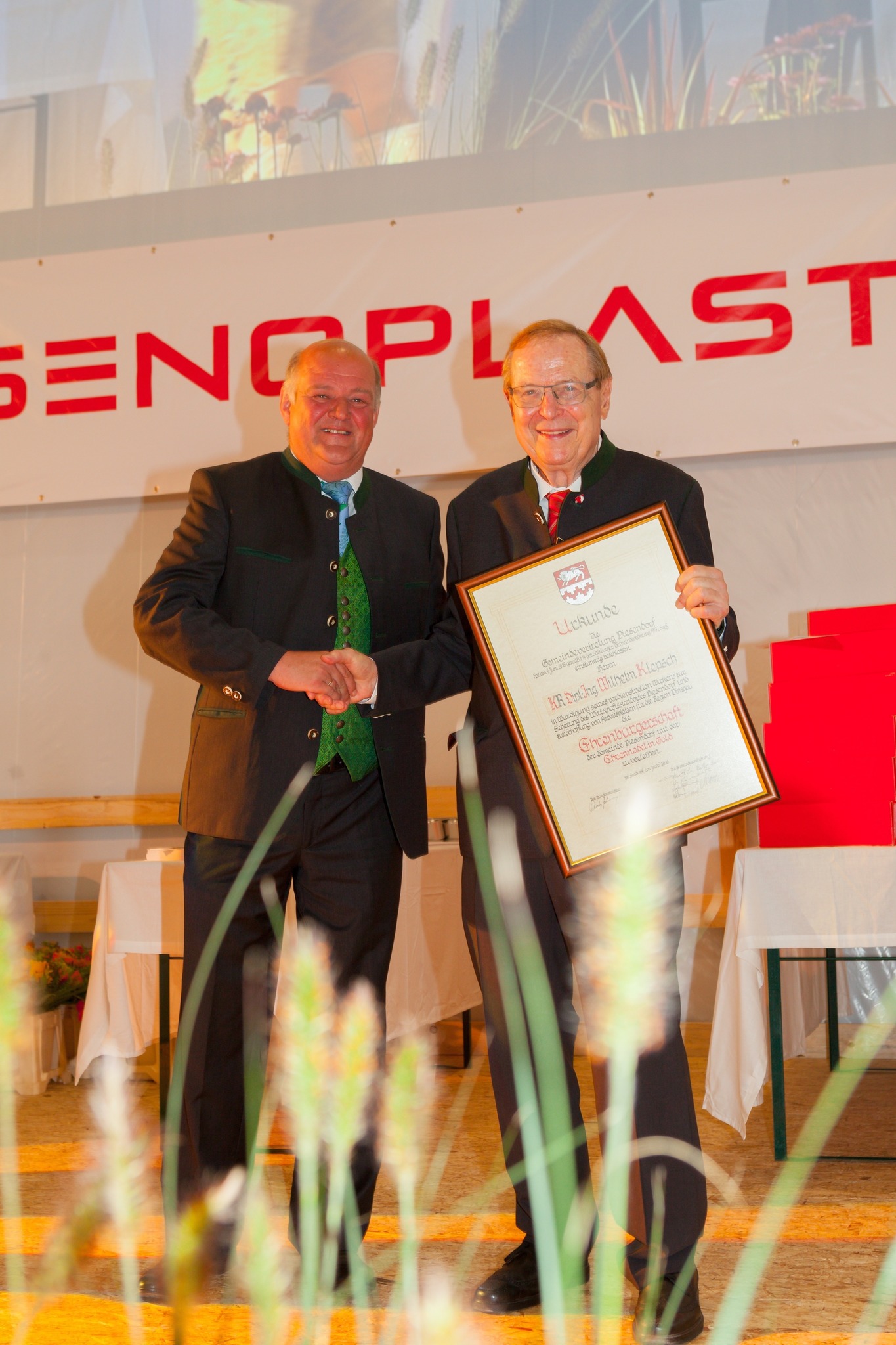 Senoplast: Neue Werkshalle eröffnet - Pinzgau