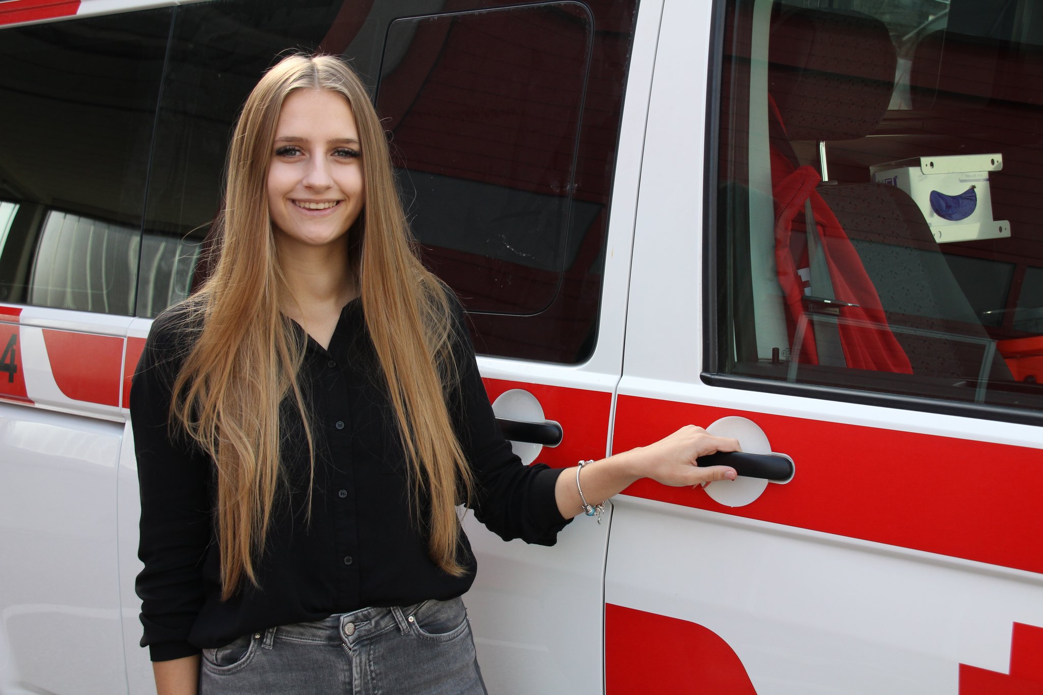 Besonders: Lehre beim Roten Kreuz: "Um anderen zu helfen, opfere ich ...