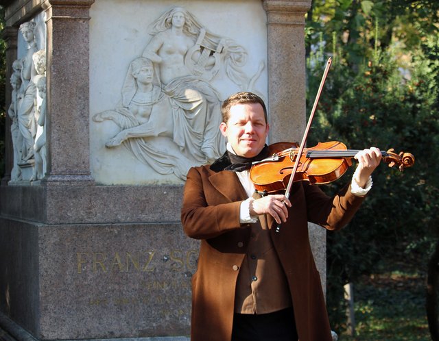 Die sprechenden Statuen - Speaking Statues - Denkmäler erwachen zum ...