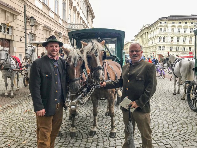 Fortbewegung: Charity Aktion für Seniorenheim-Bewohner - Salzburg-Stadt