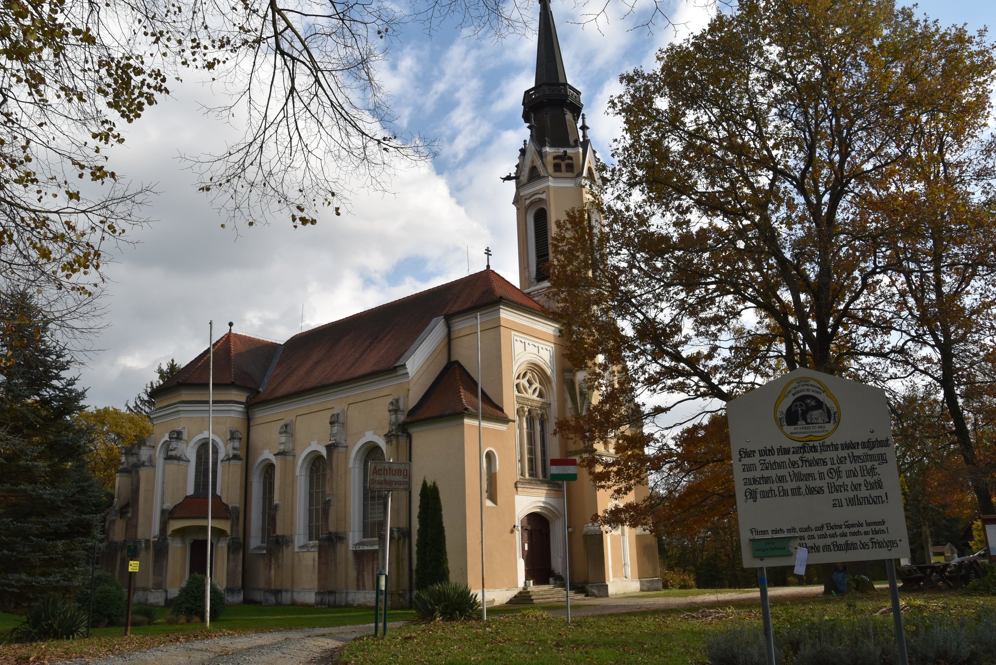 In der Grenzkirche Inzenhof/Rönök: St. Emmerich: Festmesse zum Papst ...