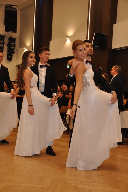 HAK Perg feierte eine rauschende Ballnacht - Perg