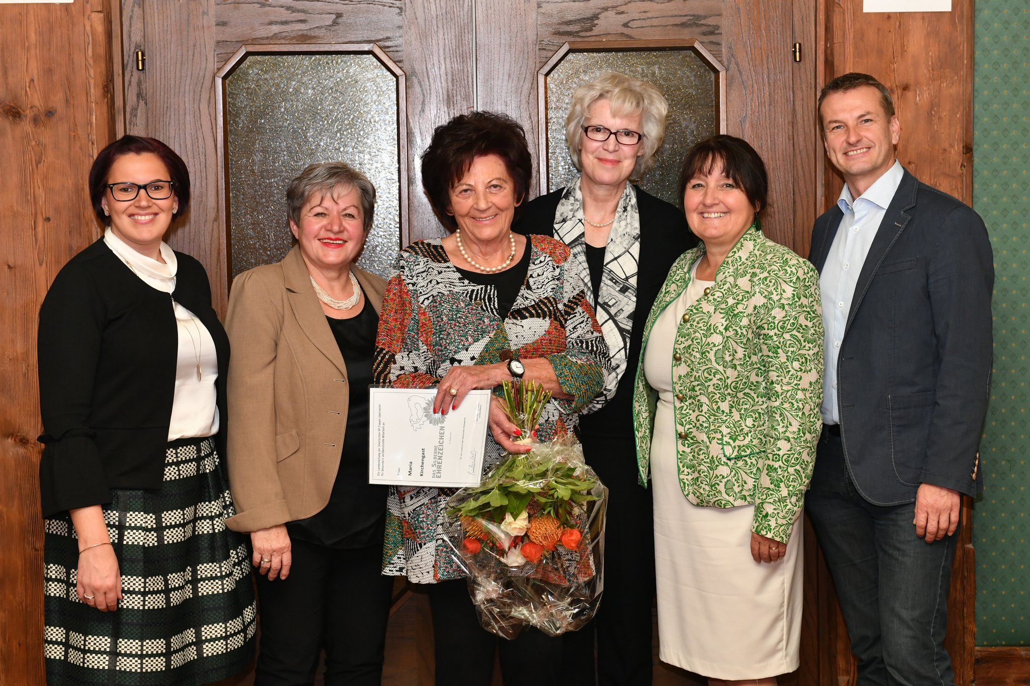 Frauenbewegung Mureck: Martha Weiss folgt Maria Kirchengast als Obfrau ...