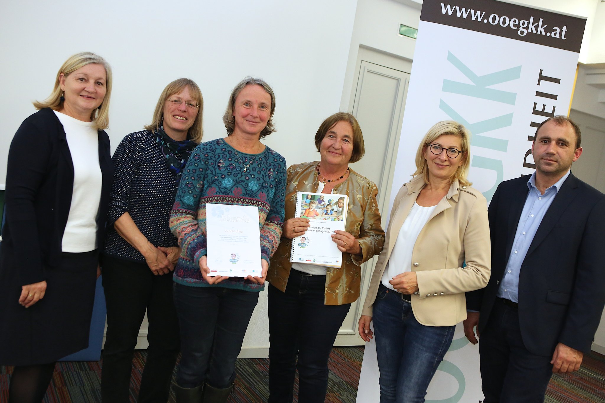 Zwei Schulen ausgezeichnet: Volksschulen Oberwang und Schörfling ...