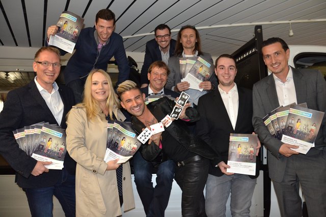 Magier zauberte in Mauthausner Autohaus - Perg