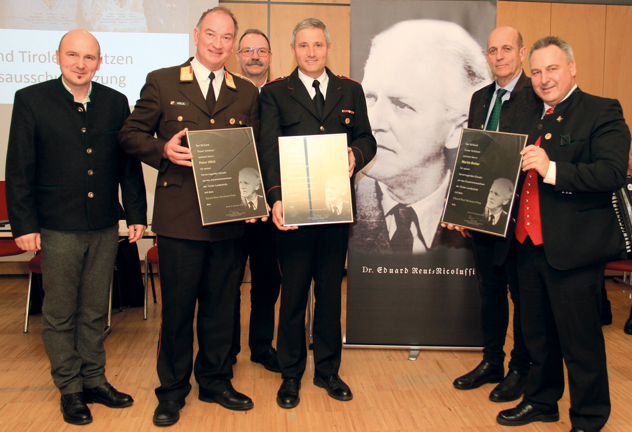 Eduard-Reut-Nicolussi-Preis der Gesamttiroler Schützen an Martin Reiter ...