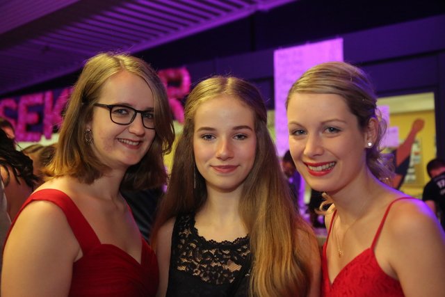 Maturaball der HLW Feldbach: Ein Ball mit Feuer - Südoststeiermark